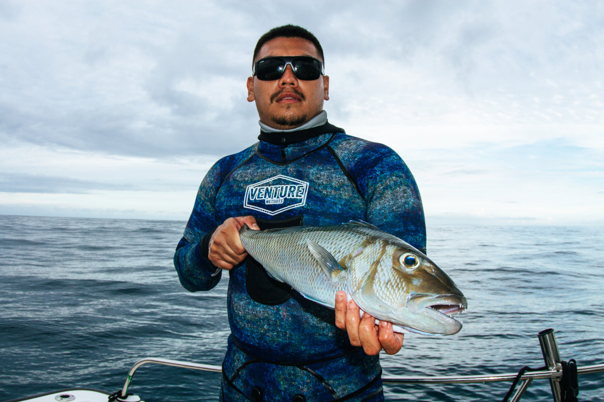 Green Job Fish (Uku) Fish Sliders – Venture Wetsuits